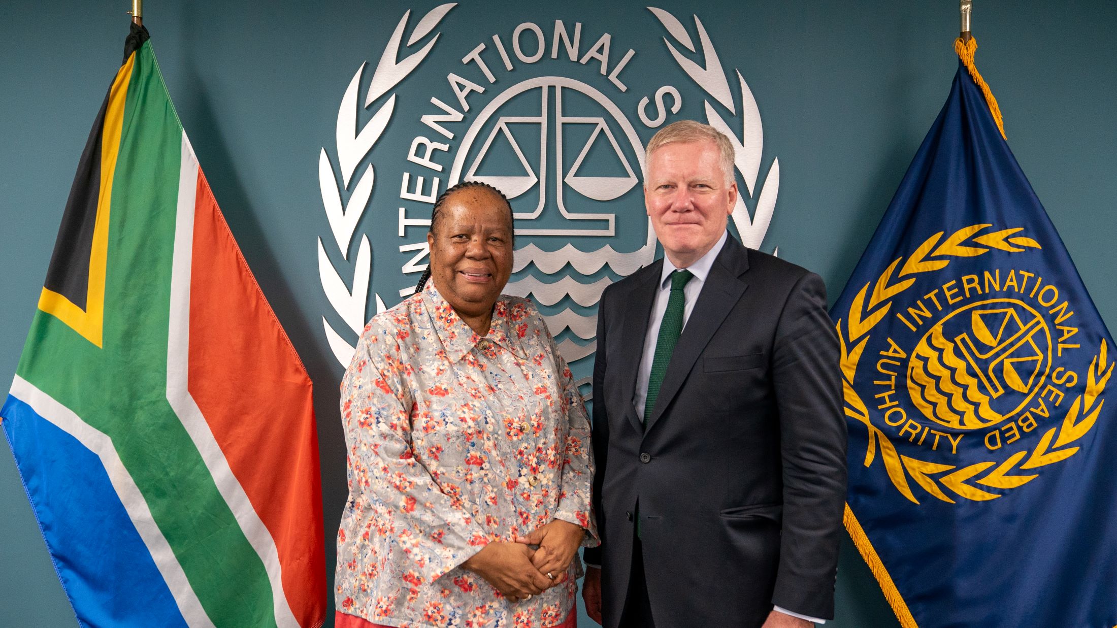 Visit by the Minister of International Relations and Cooperation of ...